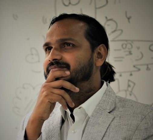 The Lumos 499 Brings Sunlight Where The Sun Doesn't