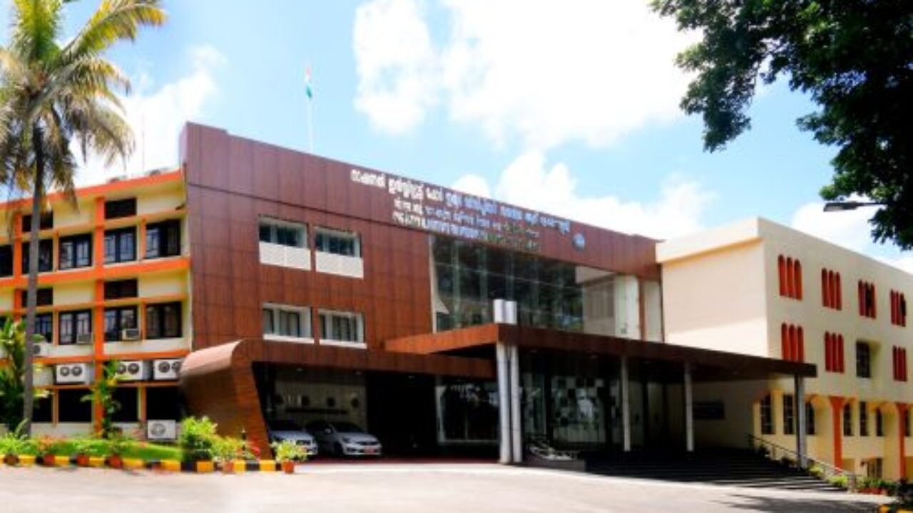 Niist Logo Photographs Of The Word “NIIST” Under Various